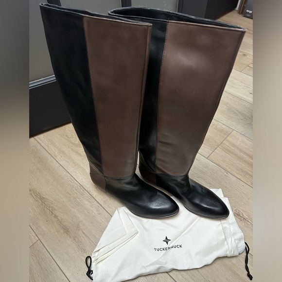 Tuckernuck | Shoes | Tuckernuck Sloane Brownblack Like New Boots | Poshmark